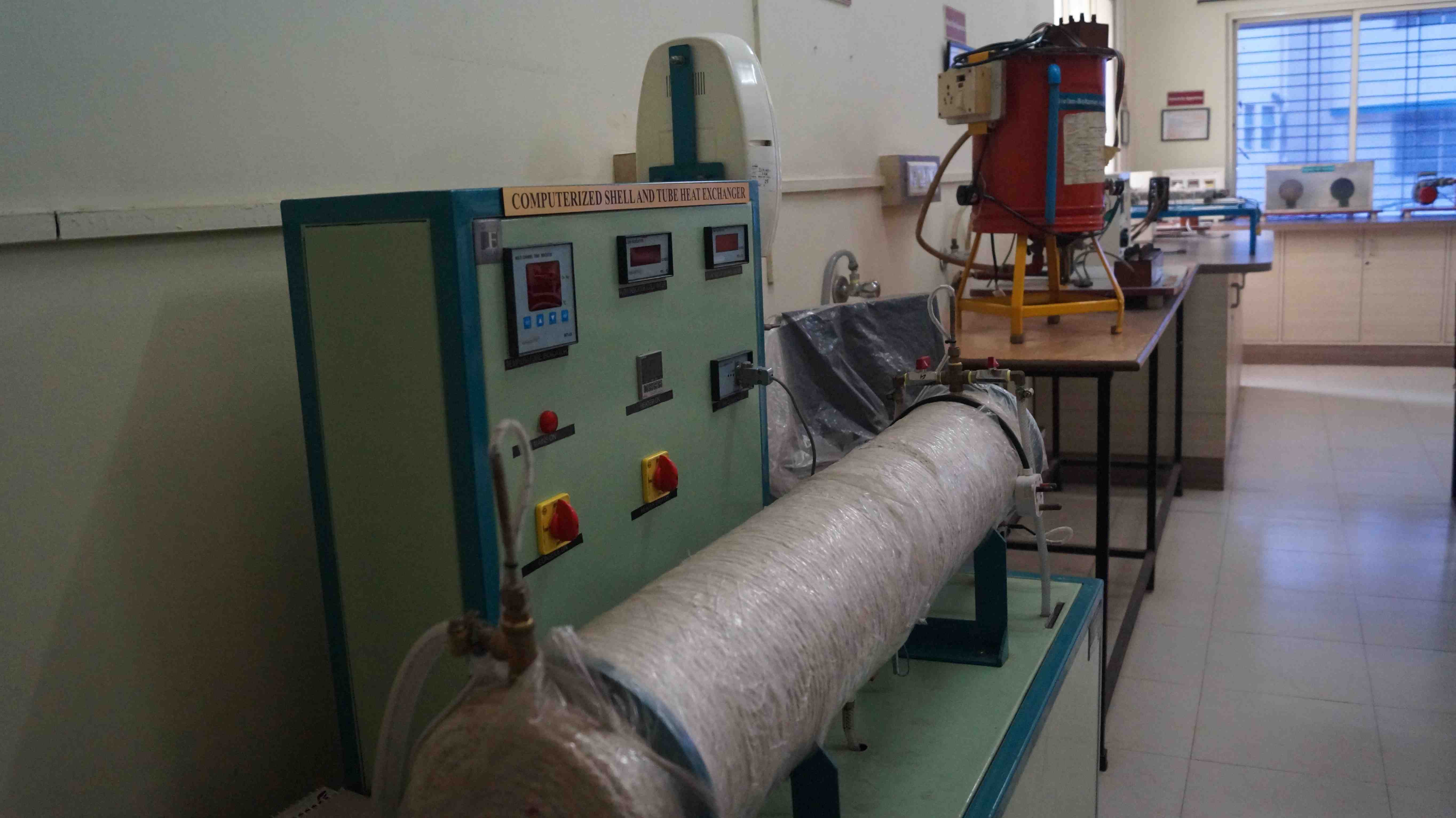 Heat Transfer lab| Facilities | Department Of Mechanical Engineering at ...